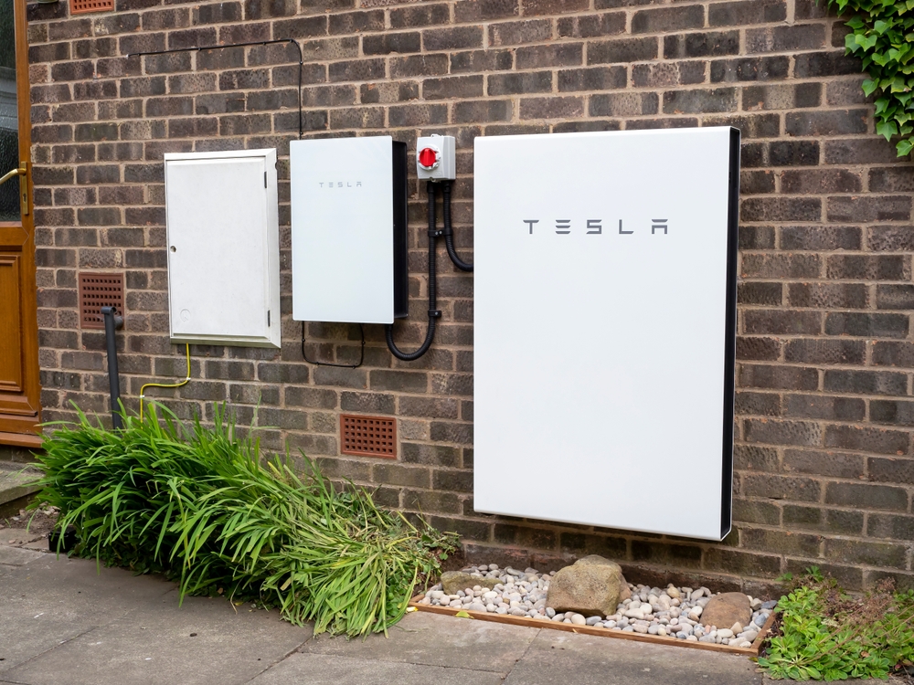 What is the Tesla Powerwall and should you get one? - TheGreenAge